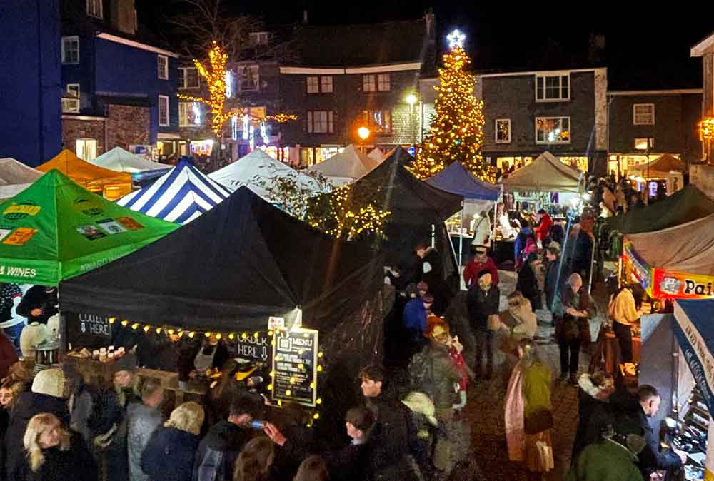 christmas5 - Visit Totnes